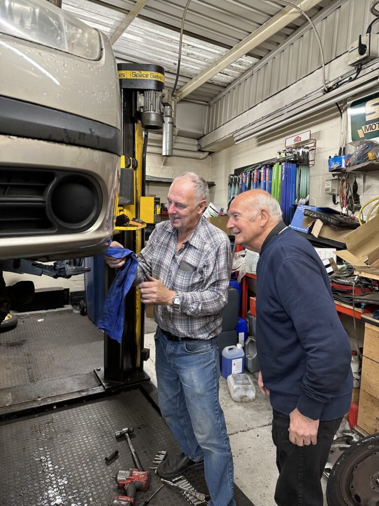 About Us | S T Motors